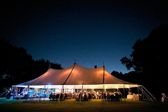 Amanda & Ryan {Spring Island Club} - The Wedding Row