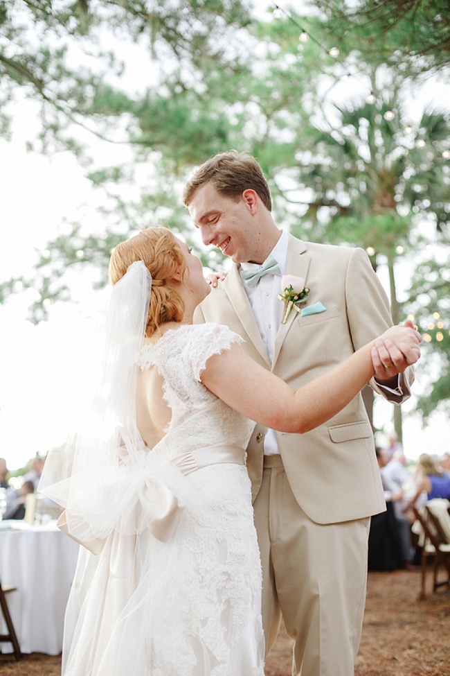 Emily & Ross {Mingo Point} - The Wedding Row